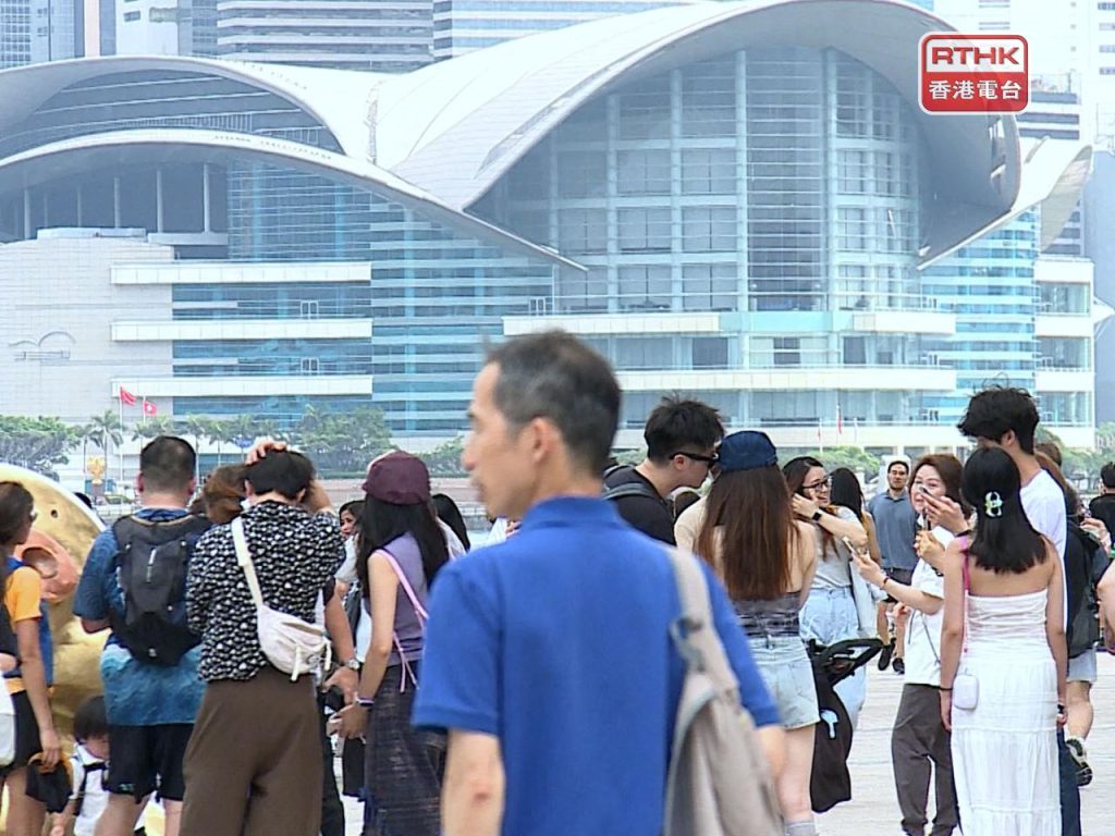 楊淑芬稱黃金周旅客回復至疫情前九成 倡生態遊景點設配額制度 – RTHK – 香港網絡